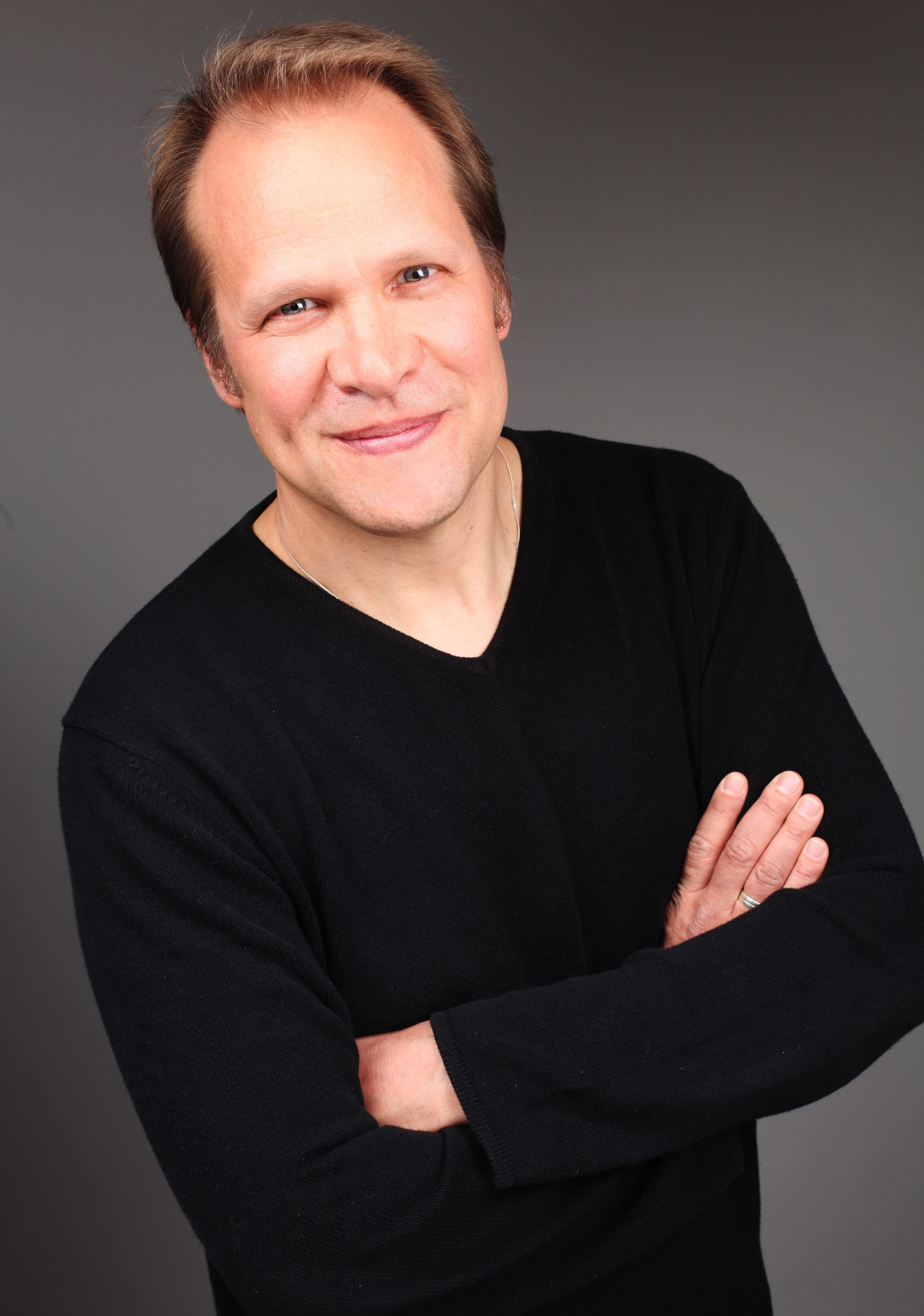 Christopher Hall | Embauche une célébrité